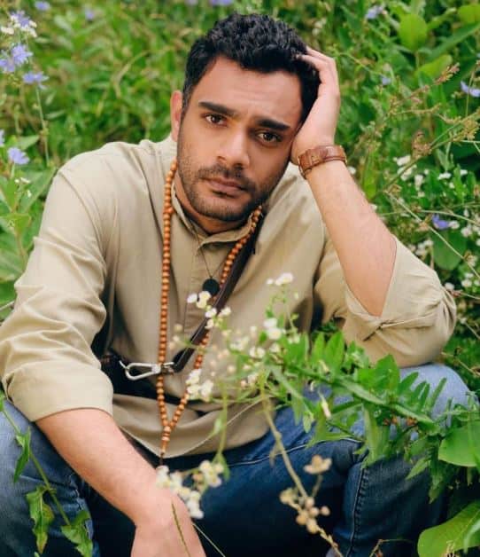 Hamza Haq Biography, Wife, Daughter, Ethnicity, Series | Showbiz Hut Hamza Haq Biography, Wife, Daughter, Ethnicity, Series | Showbiz Hut
